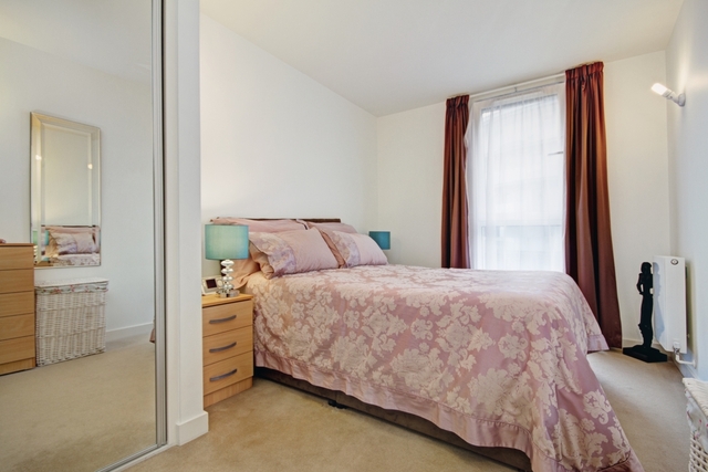 Station Approach Hayes 2 bedroom Apartment to rent UB3