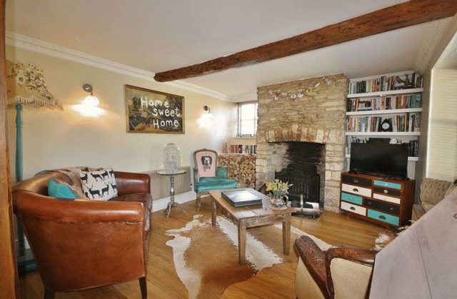 Main Road Bampton 3 bedroom Cottage for sale OX18