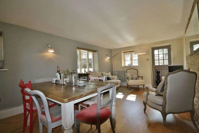 Main Road Bampton 3 bedroom Cottage for sale OX18