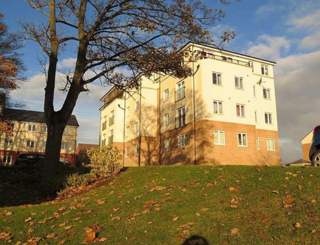 Ash Court Leeds 2 bedroom Flat to rent LS14