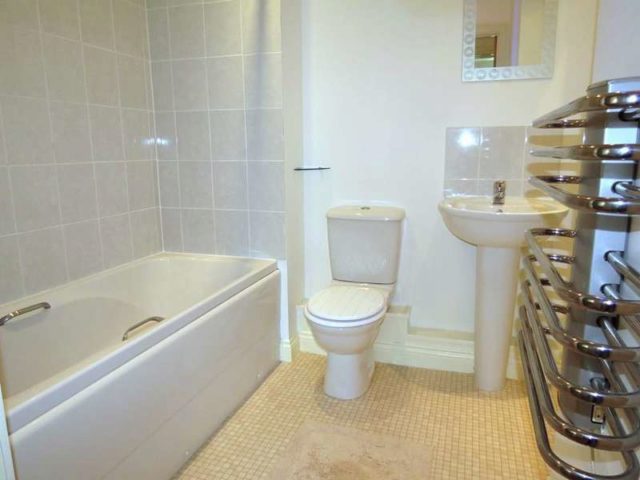 Ash Court Leeds 2 bedroom Flat to rent LS14