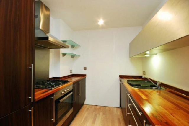 Plumbers Row Whitechapel 2 bedroom Flat to rent E1
