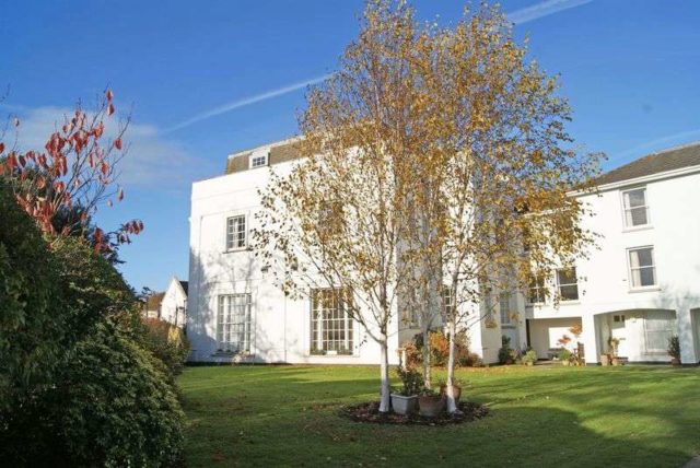 Colleton Crescent Exeter 2 bedroom Flat for sale EX2