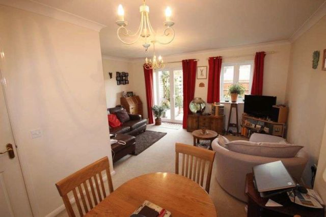 Jubilee Close Salisbury 3 bedroom Semi-Detached for sale SP2
