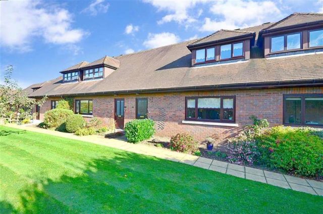 Home Farm Court Tunbridge Wells 2 bedroom Terraced for sale TN3