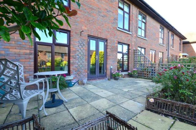 Home Farm Court Tunbridge Wells 2 bedroom Terraced for sale TN3