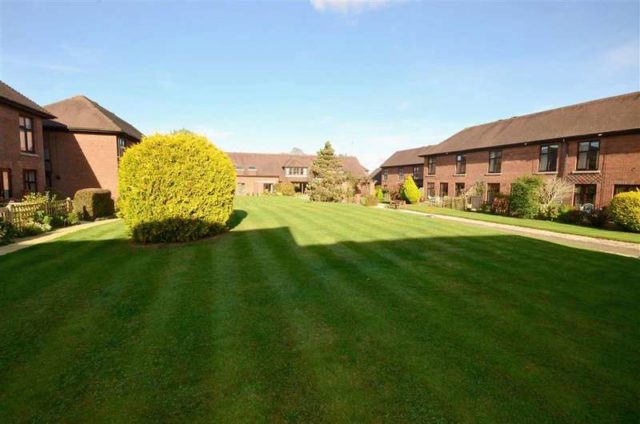 Home Farm Court Tunbridge Wells 2 bedroom Terraced for sale TN3