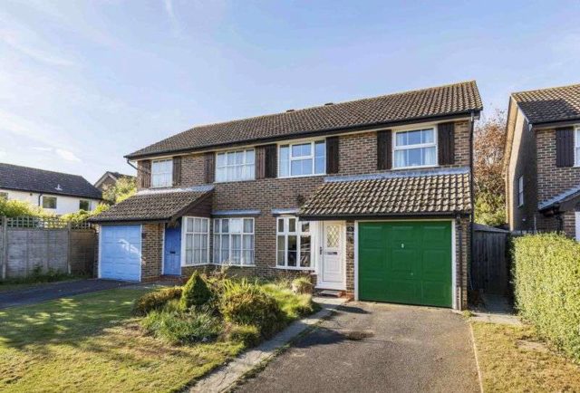 Westbourne Avenue Emsworth 3 Bedroom Semi Detached For Sale Po10