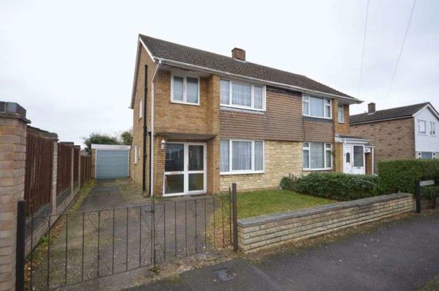 The Quadrant Dunstable 3 bedroom Semi-Detached for sale LU5