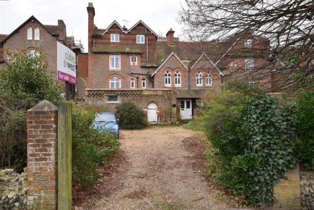 Selborne Place Littlehampton 7 bedroom Detached for sale BN17