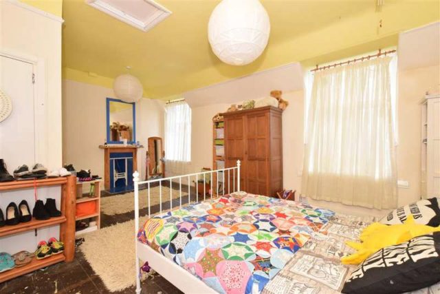 Selborne Place Littlehampton 7 bedroom Detached for sale BN17