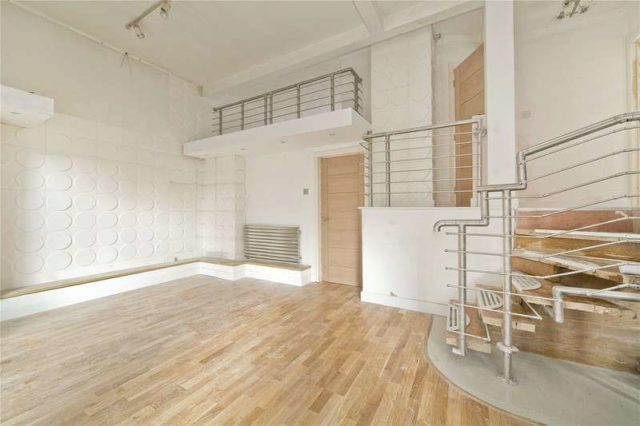 Independent Place Dalston 3 bedroom Flat to rent E8