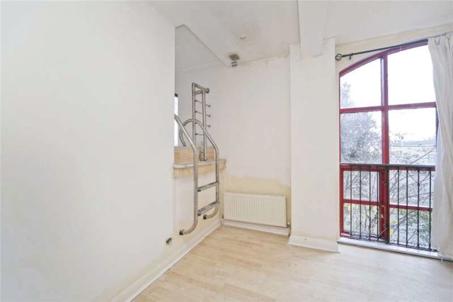 Independent Place Dalston 3 bedroom Flat to rent E8