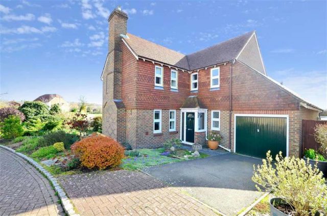 Old School Close Maidstone 3 bedroom Detached for sale ME17