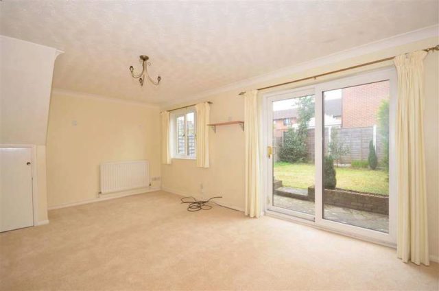 Cornflower Lane Croydon 3 bedroom Terraced for sale CR0