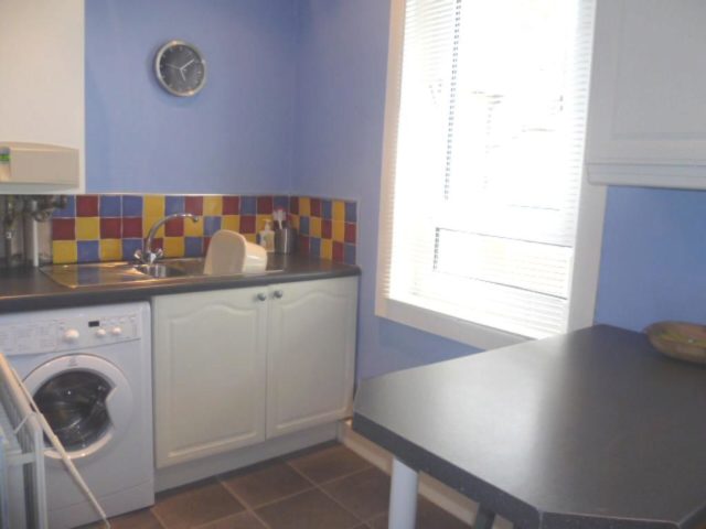 Fairhill Place Hamilton 2 bedroom Flat to rent ML3