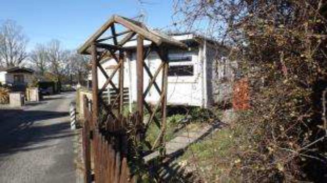 Meadowside Park Lingfield 1 bedroom Bungalow for sale RH7