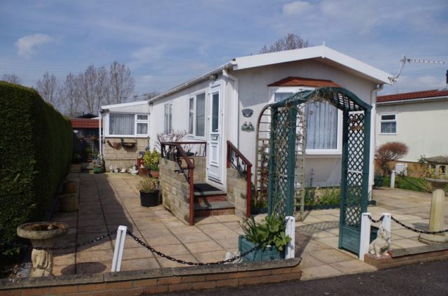 Windmill Close Highbridge 2 bedroom Detached for sale TA9