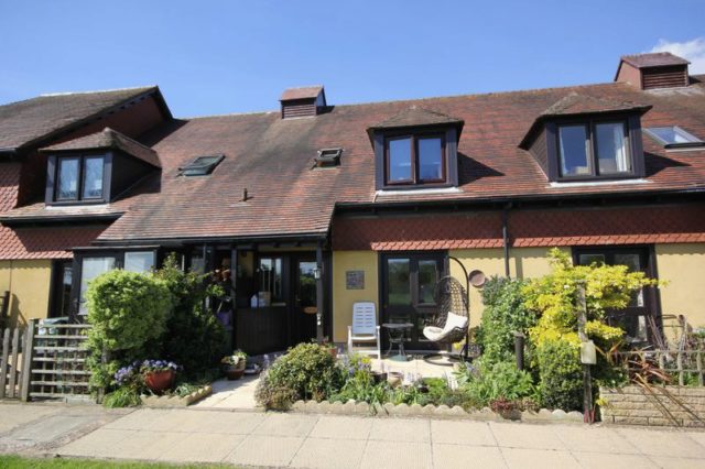 Berrow Court Worcester 2 bedroom Cottage for sale WR8