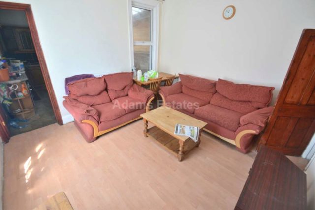 Pell Street Reading 4 bedroom End of Terrace to rent RG1