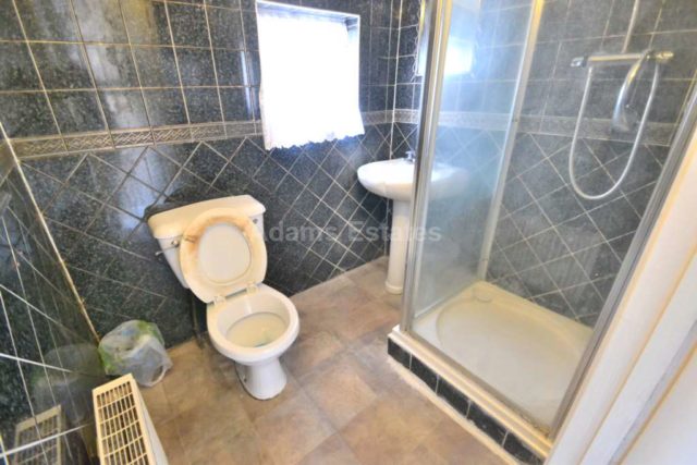 Pell Street Reading 4 bedroom End of Terrace to rent RG1