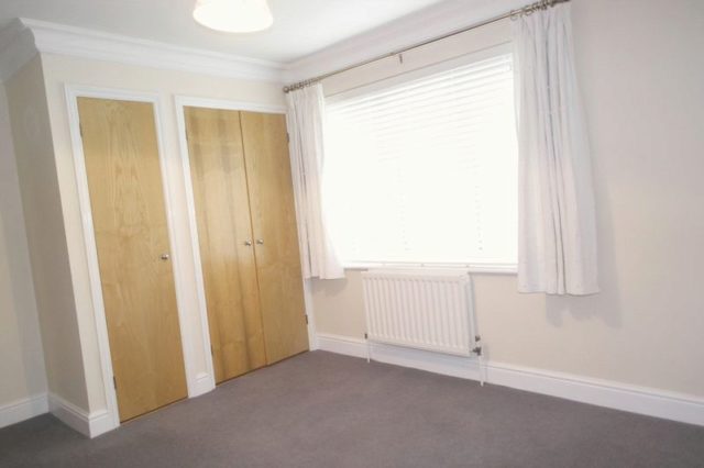 Andrews Reach Bourne End 2 bedroom Flat to rent SL8