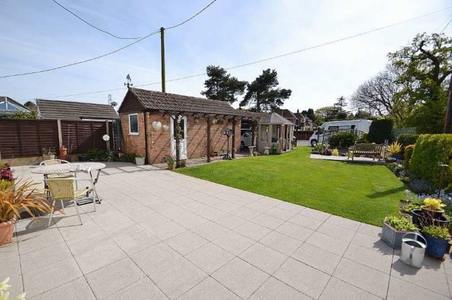 Wheelers Lane Bournemouth 3 Bedroom Bungalow For Sale Bh11