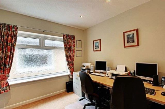 Nunburnholme Avenue North Ferriby 4 bedroom Detached for sale HU14 Nunburnholme Avenue North Ferriby 4 bedroom Detached for sale HU14