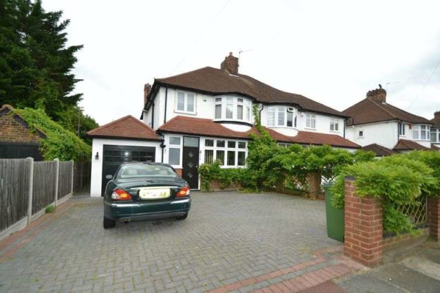 Avery Hill Road Bexley 3 bedroom Semi-Detached to rent SE9
