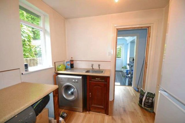 Avery Hill Road Bexley 3 bedroom Semi-Detached to rent SE9