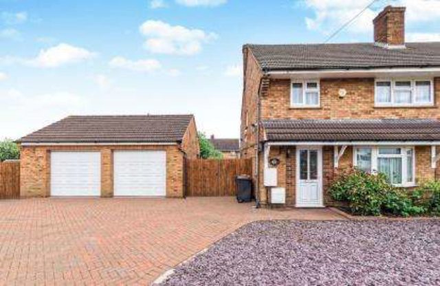 St Marys Road Bedford 3 Bedroom Semi Detached For Sale Mk43