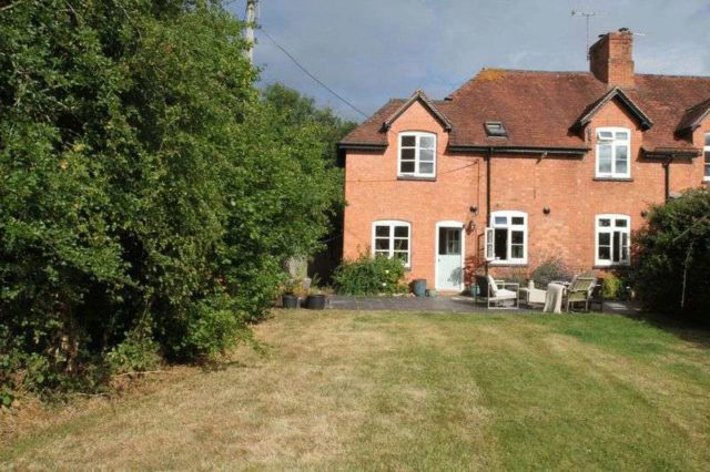 Lulsley Worcester 3 bedroom Semi-Detached for sale WR6