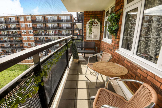 Layard Square Canada Water 2 bedroom Flat for sale SE16