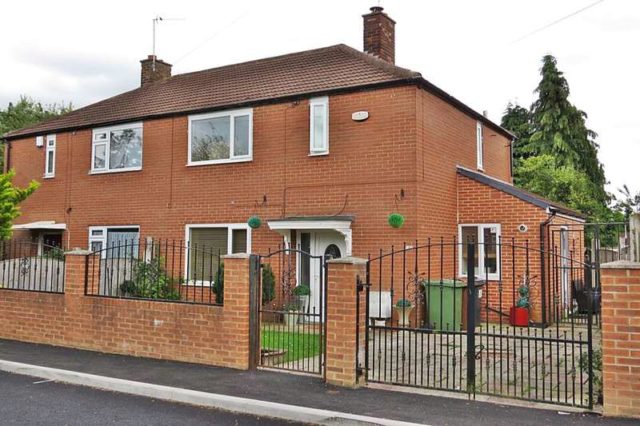 Stanks Drive Leeds 2 bedroom Semi-Detached for sale LS14