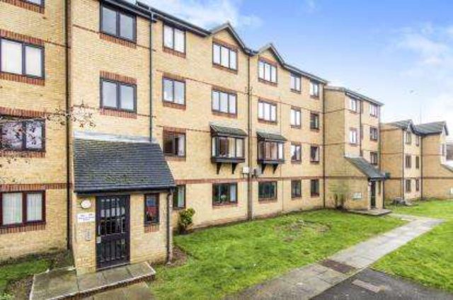 Waterville Drive Basildon 1 bedroom Flat for sale SS16