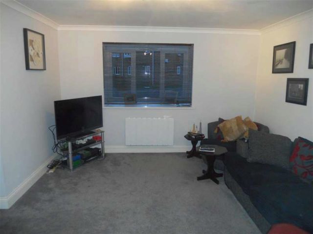 Waterville Drive Basildon 2 bedroom Apartment for sale SS16