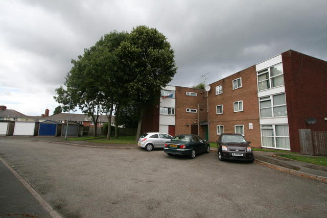 Shepwell Green Willenhall 2 bedroom Flat for sale WV13
