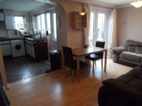 3 Osbourne House, Neville Duke Way, Tangmere, Chichester PO20 2AT